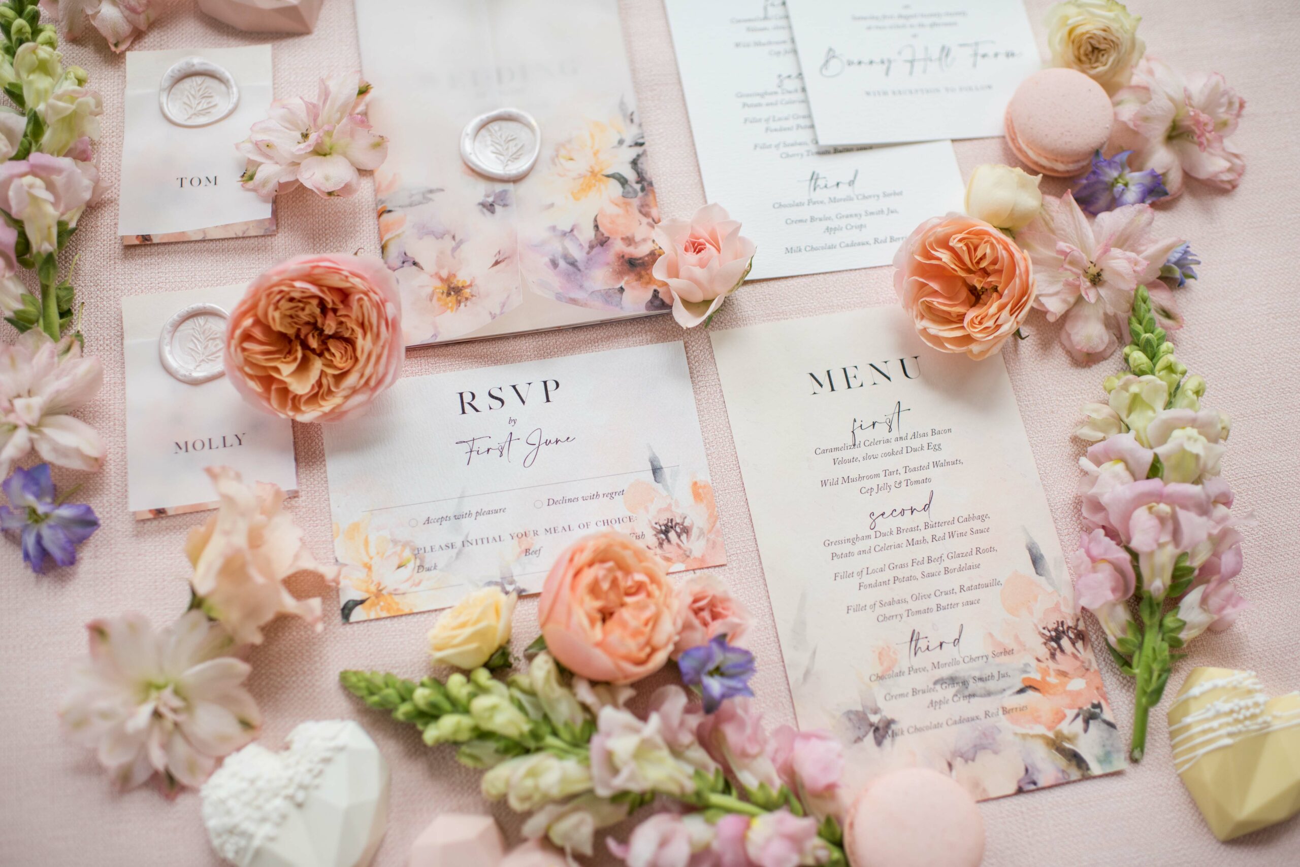 16 Unique Wedding Invitation Ideas to Delight your Guests - Dine